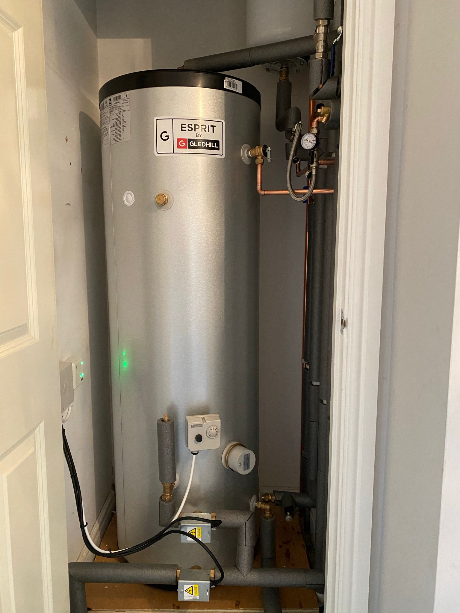 Boilermate replacement - Unvented cylinder and new loft boiler.